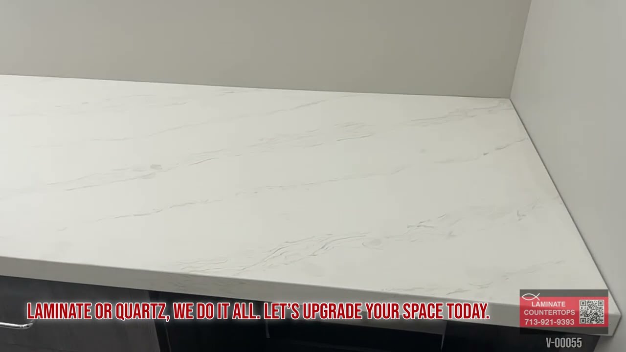Transform your office space with a stunning quartz countertop! 💎