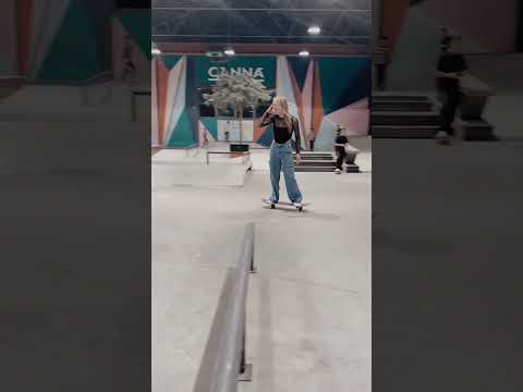 Who’s also obsessed with skateboarding ? #skateboarding #skatergirl #shorts