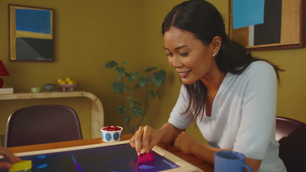 Meet Board: the first ever face-to-face gaming console