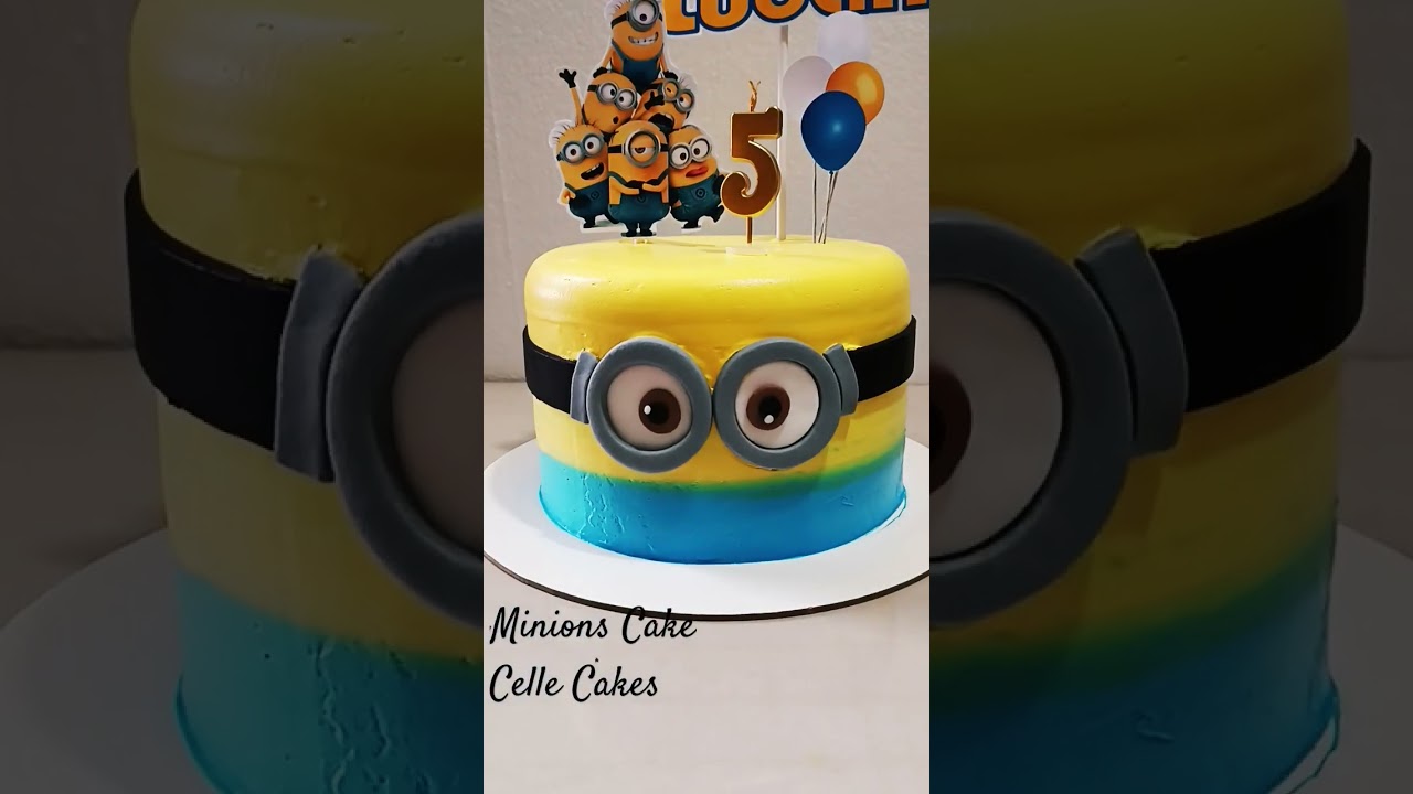 Minions cake #customizedcake #cakedesigning #cakedesigning #cellecakes #minions