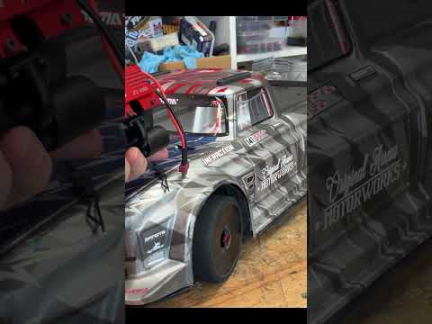 Tiny V8 Engine in RC Car