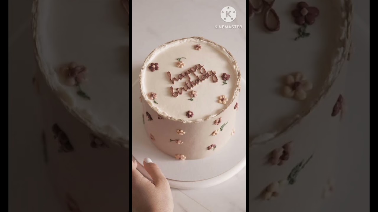 ✨Aesthetic cake designs ✨ #aesthetic #birthday #cake #yum 🌷🦋🌻