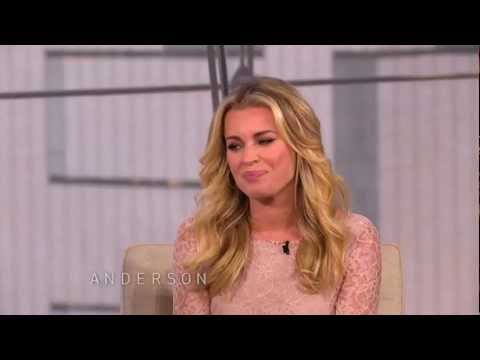 Rebecca Romijn on Jerry O'Connell's Family Apartment
