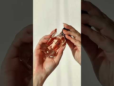 Um perfume sensível, apaixonado e curioso. Sinta-se em contato com o cheiro da natureza!