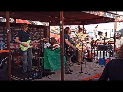 Whiskey Rush at the Roadhouse in Cave Creek AZ