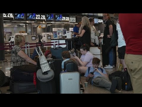 Travel chaos as hundreds of flights across Italy cancelled amid air transport strike