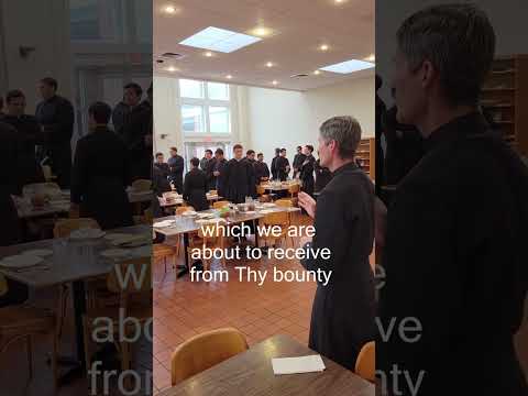 Is it good to pray before meals?