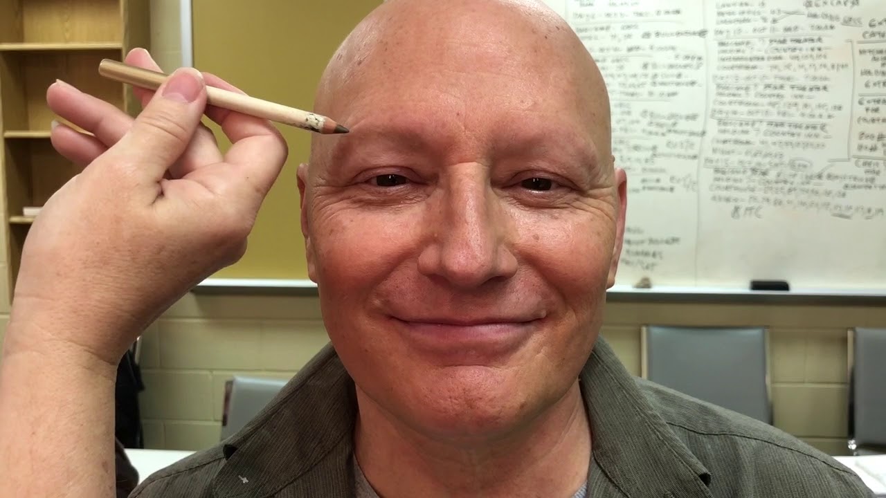 Makeup Artist for Cancer Patients