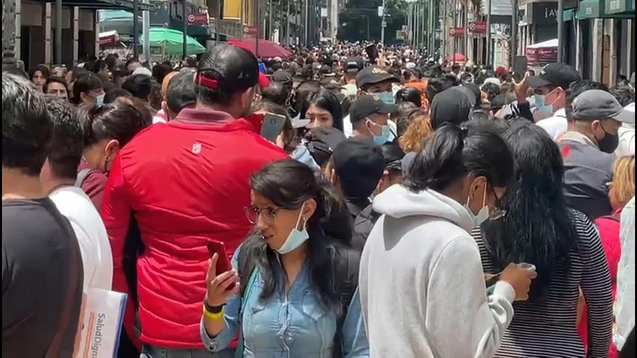 People gather on street after quake in Mexico City | AFP