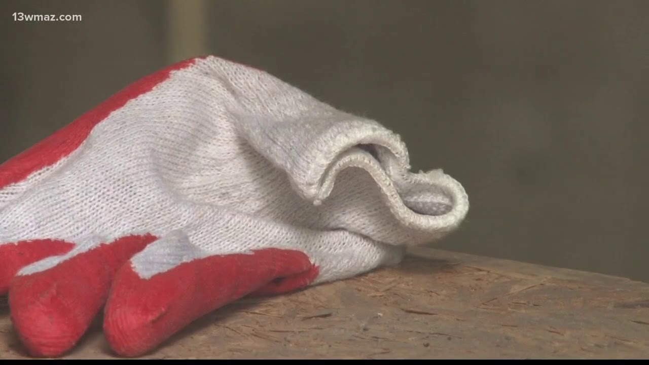 Volunteers refurbish Macon baseball diamond