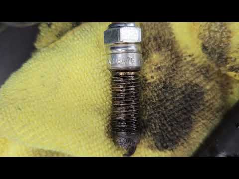 How to Replace Spark Plugs on a 2014 Ford Fusion 2.5L (DIY Step-by-Step ...