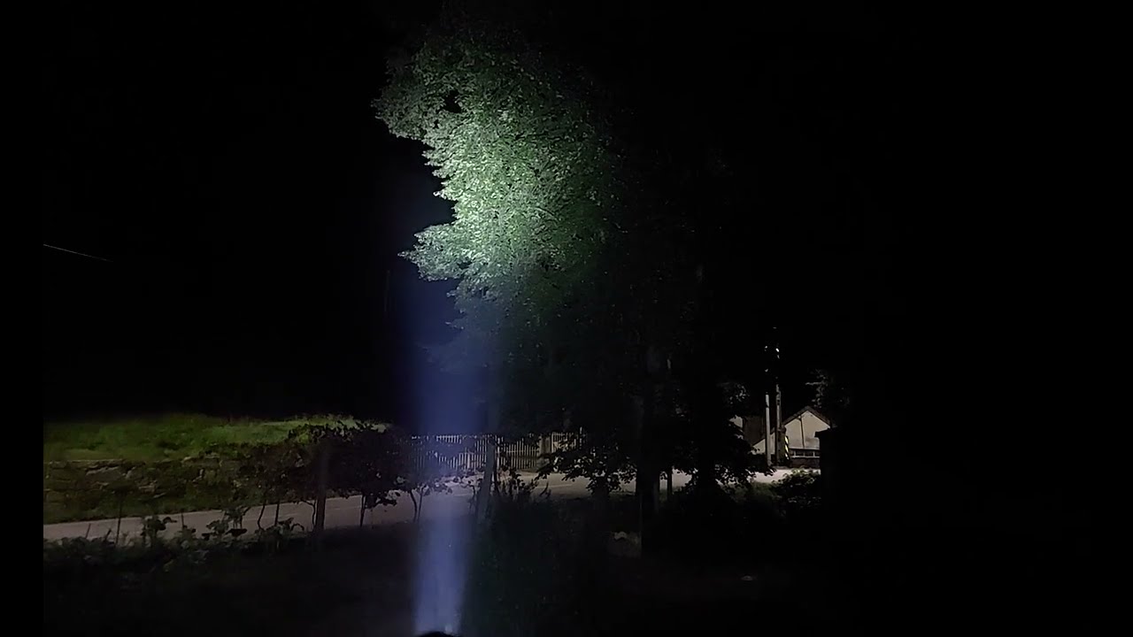 "REVIEW" - Nitecore MT1A Pro - UHi LED (1*14500/AA) - 1 x AA / 1 x 14500 Flashlights ...