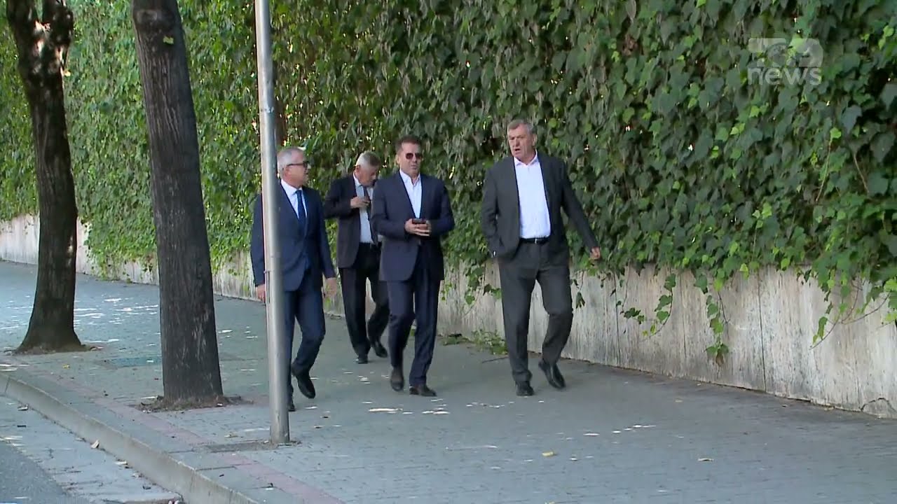 Top News-Mediu zbulon 2 propozime për Berishën/Nga sondazhet…tek ... Top News-Mediu zbulon 2 propozime për Berishën/Nga sondazhet…tek ...