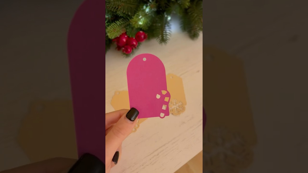 Cricut maker 3 Christmas gift tags tutorial #christmas #maker #merrychristmas #cricut #shorts #diy