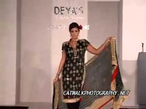 Deepak Perwani Fashion Show Highlights
