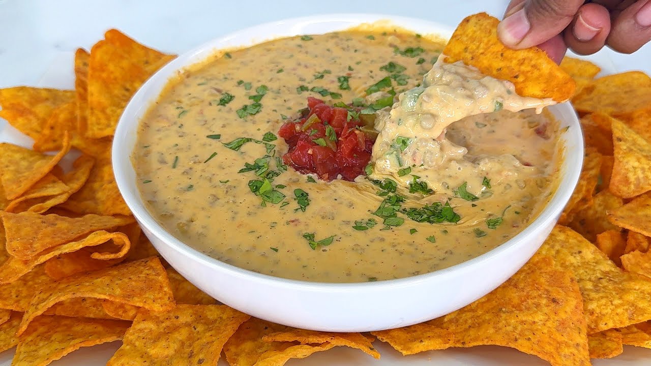 HOW TO MAKE THE BEST ROTEL DIP!
