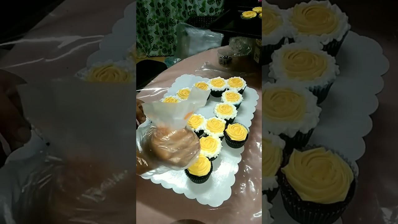 Number 4 Cupcakes