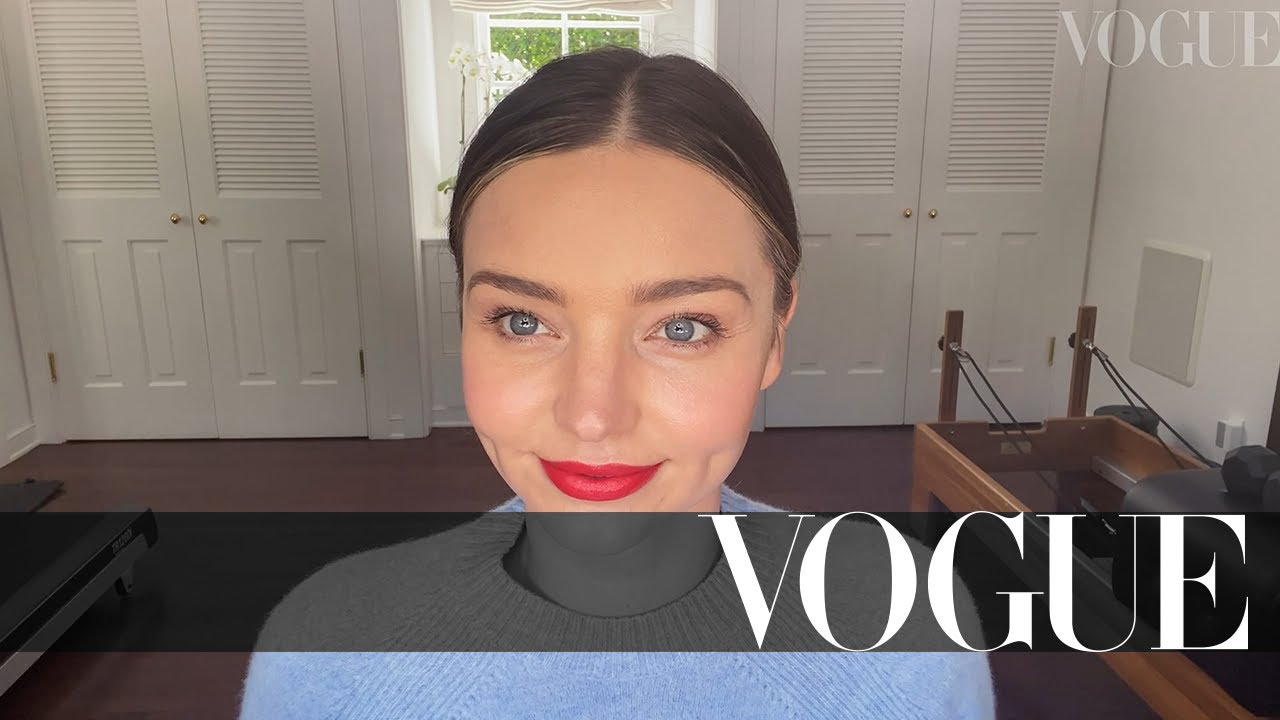 Miranda Kerr muestra su rutina de belleza para una cita (en cuarentena)