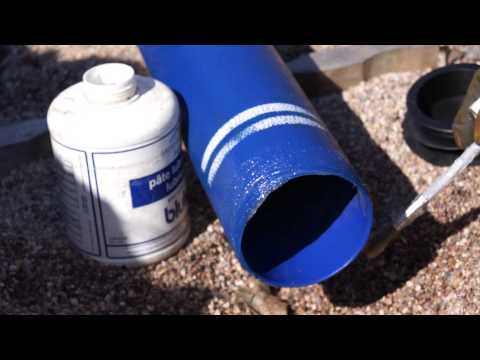 lubricating the spigot end of a BLUTOP ductile iron pipe