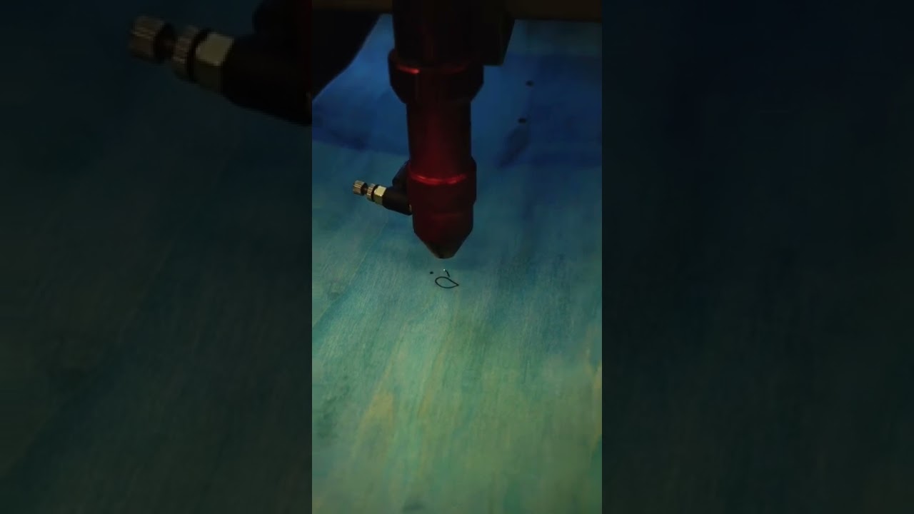 Next board get logo and serial number! #boardmaking #skateboarding #skate #engraving