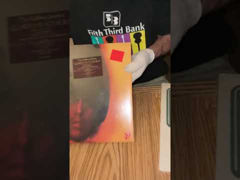 FACTORY SEALED VINTAGE ORIGINAL FIRST PRESS VINYL ALBUMS (THE ROLLING STONES + LED ZEPPELIN)