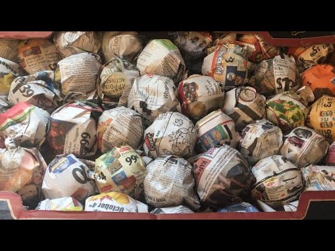 Storing Apples in Newspaper.