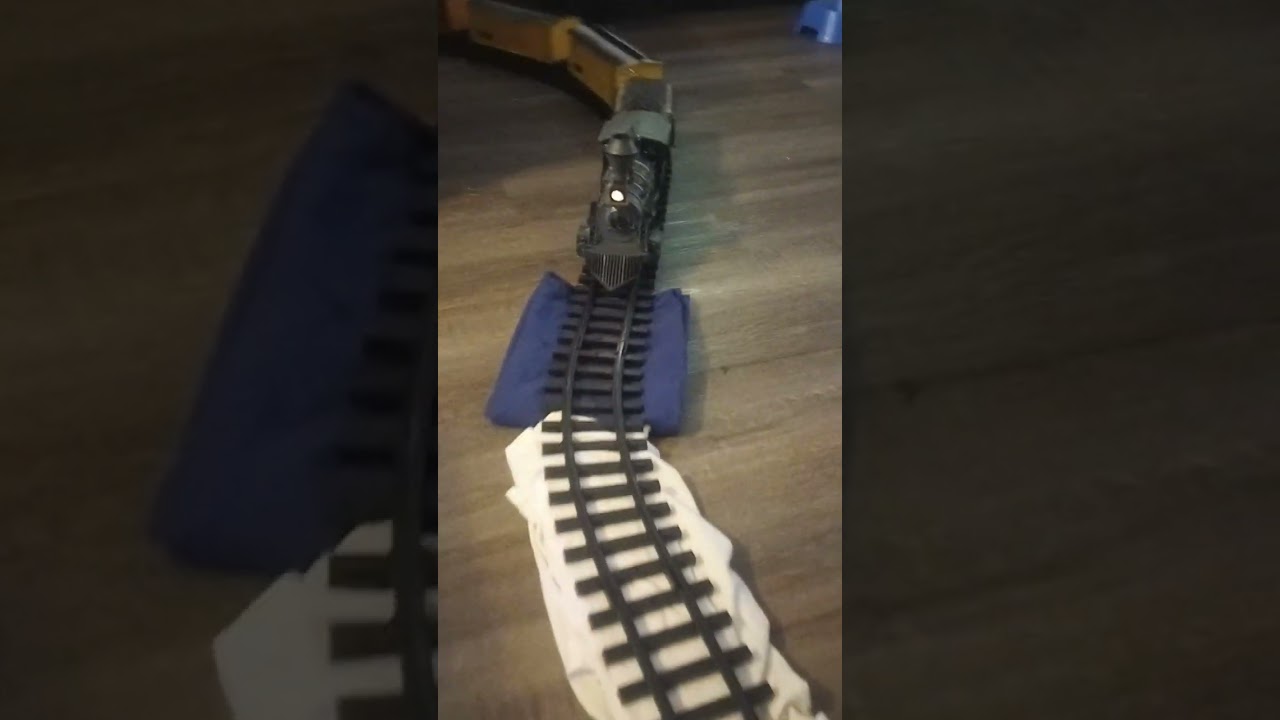 G - Gauge / G - Scale New Bright : Pioneer Run Part 3 With Track Switch And Train Bridge