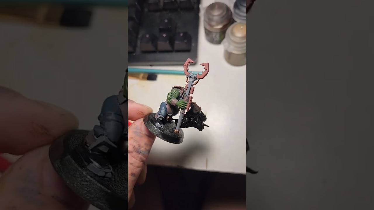 Runtherd! Todays work! #miniaturepainter #warhammer #orks #warhammer40k #painting