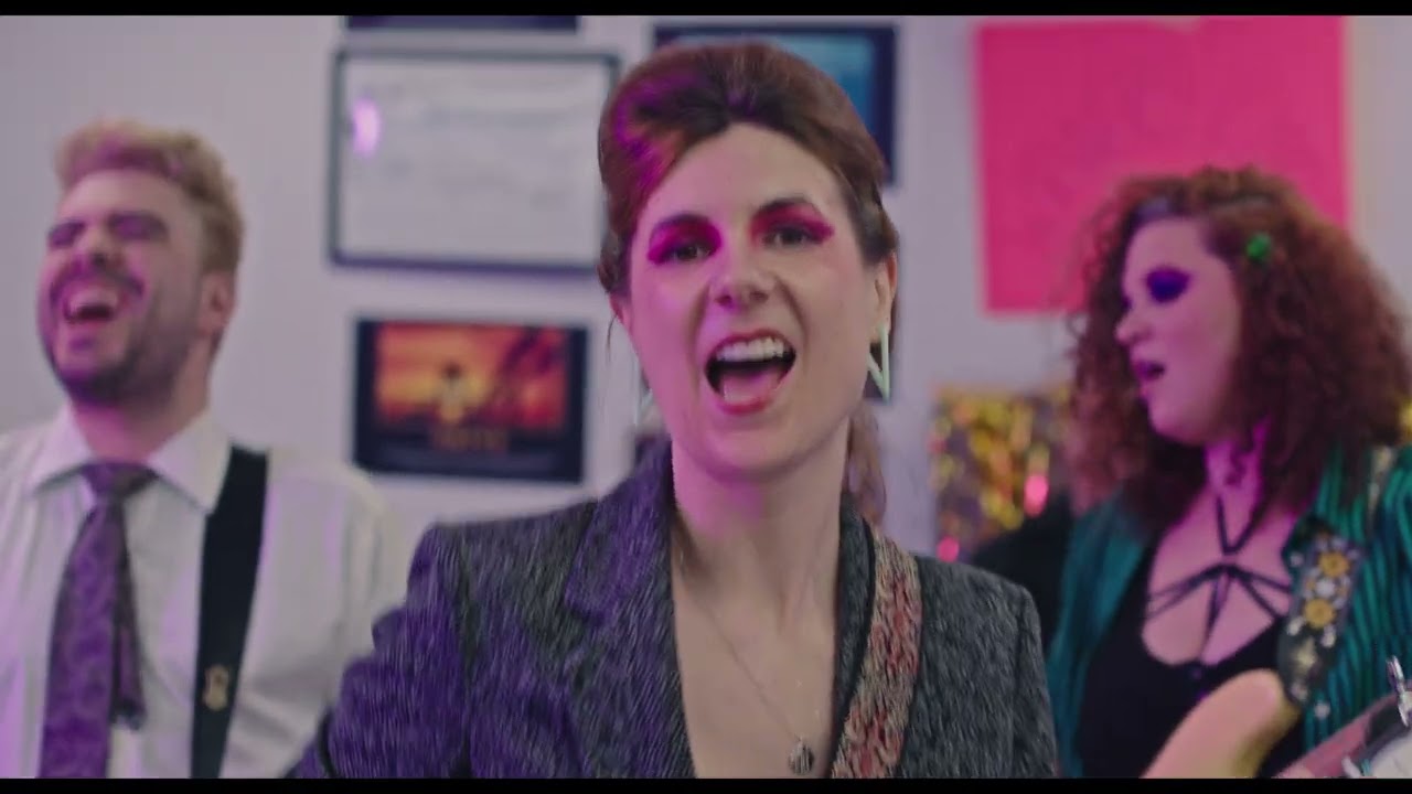 King of Foxes –  Pleasant Solutions (Official Music Video)