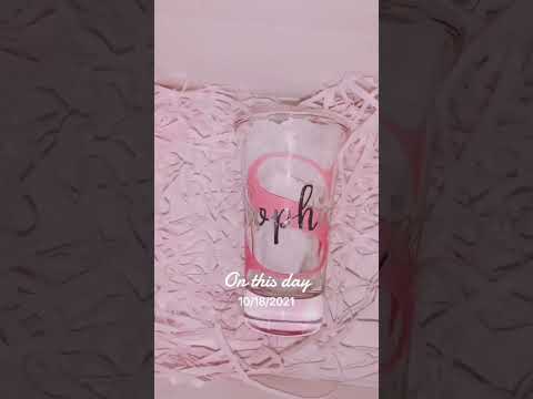 A beautiful set of personalised shot glasses #ukcrafter #cricutgifts #personalisedshotglass