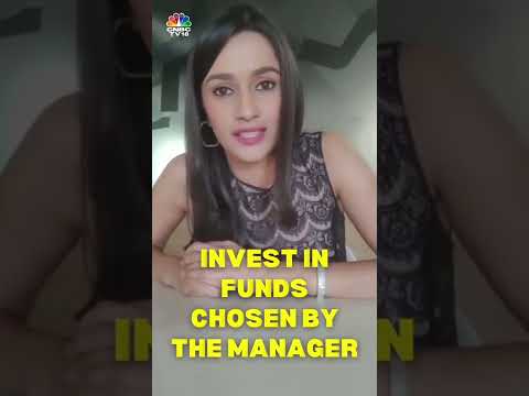 What is a Fund of Funds? How does it Invest?