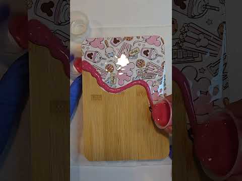 Minnie Mouse Charcuterie Board | The Epoxy Resin Store