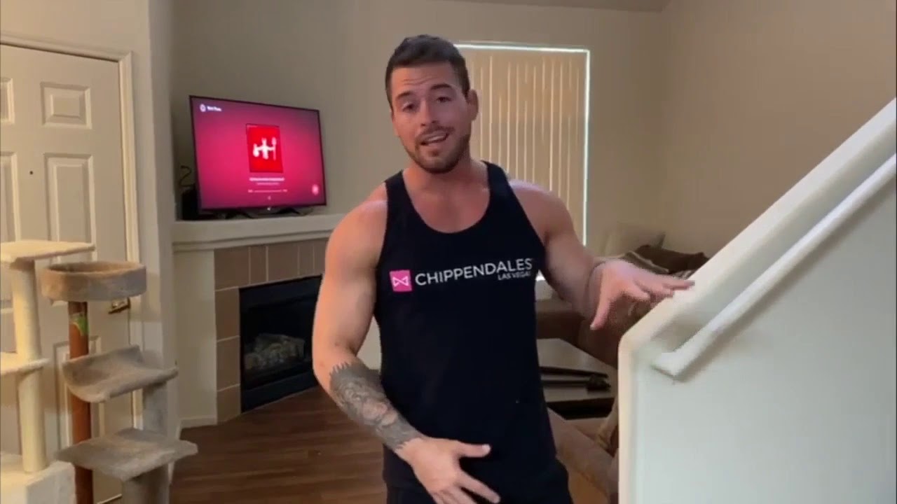 Ryan Worley from The Chippendales exercises