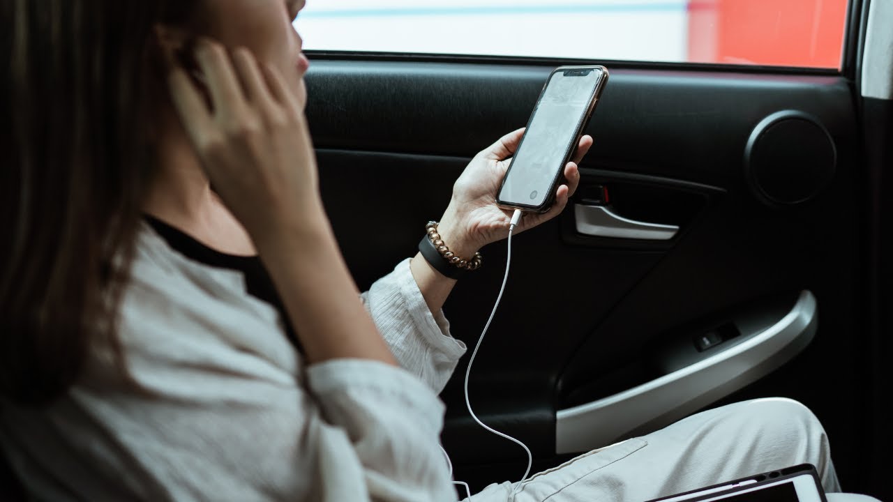 CELLPHONE Snatcher captured on camera | NEWS IN A MINUTE