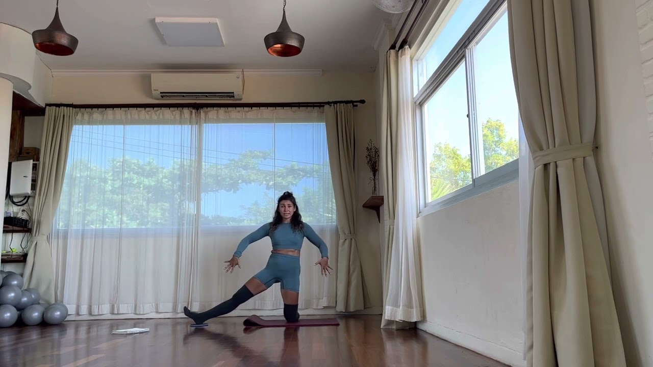 Day 19. Middle split