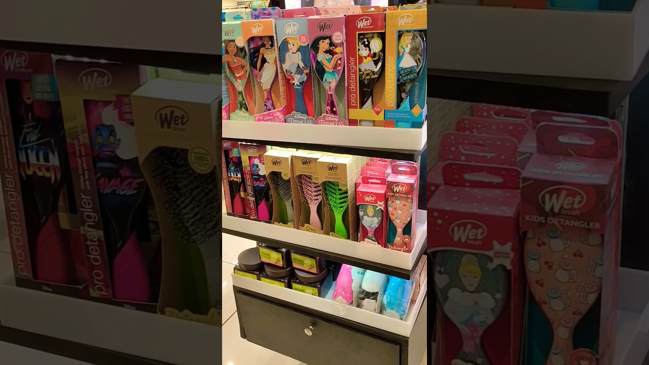 🌈Cute Disney Combs! #combs #wet #disney #disneyprincess #haircomb #shortvideo #shorts #short