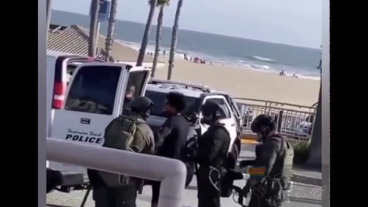 Hilarious Moment Man Escapes From Police | The Commentary Is Epic |