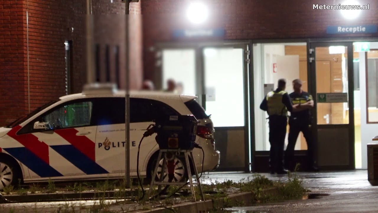 Steek incident met gewonde in of bij AZC Ter Apel (video)