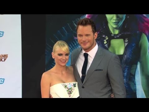 Anna Faris Clearly Loves Hubby Chris Pratt | Splash News TV | Splash News TV