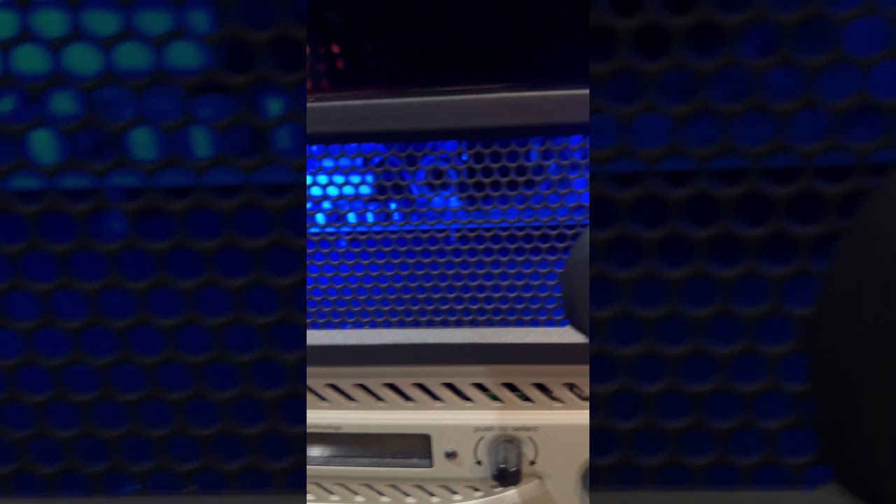 peavey IPR2-2000 amp