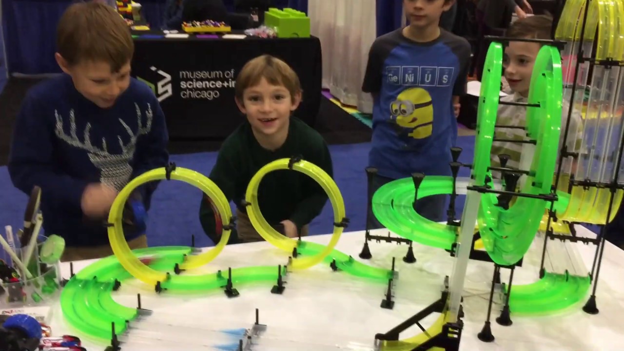 Peradix Car Race Track, 151PCs 960CM Rail Car Track Set Double RC Racing Kids Toys