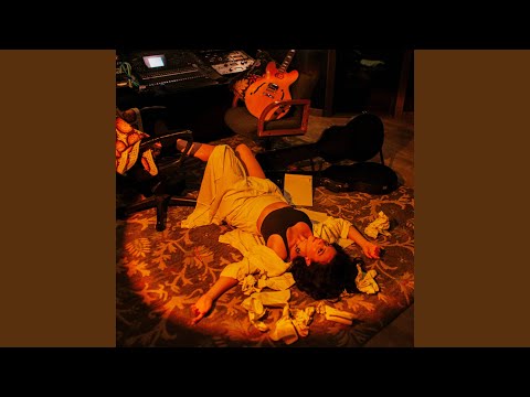 Discover the Soulful Sound of Sarah Manzo's “Brain On Fire” Song
