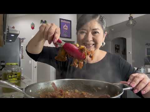 Tender Ranch-Style Steak in a Rich Tomato Sauce