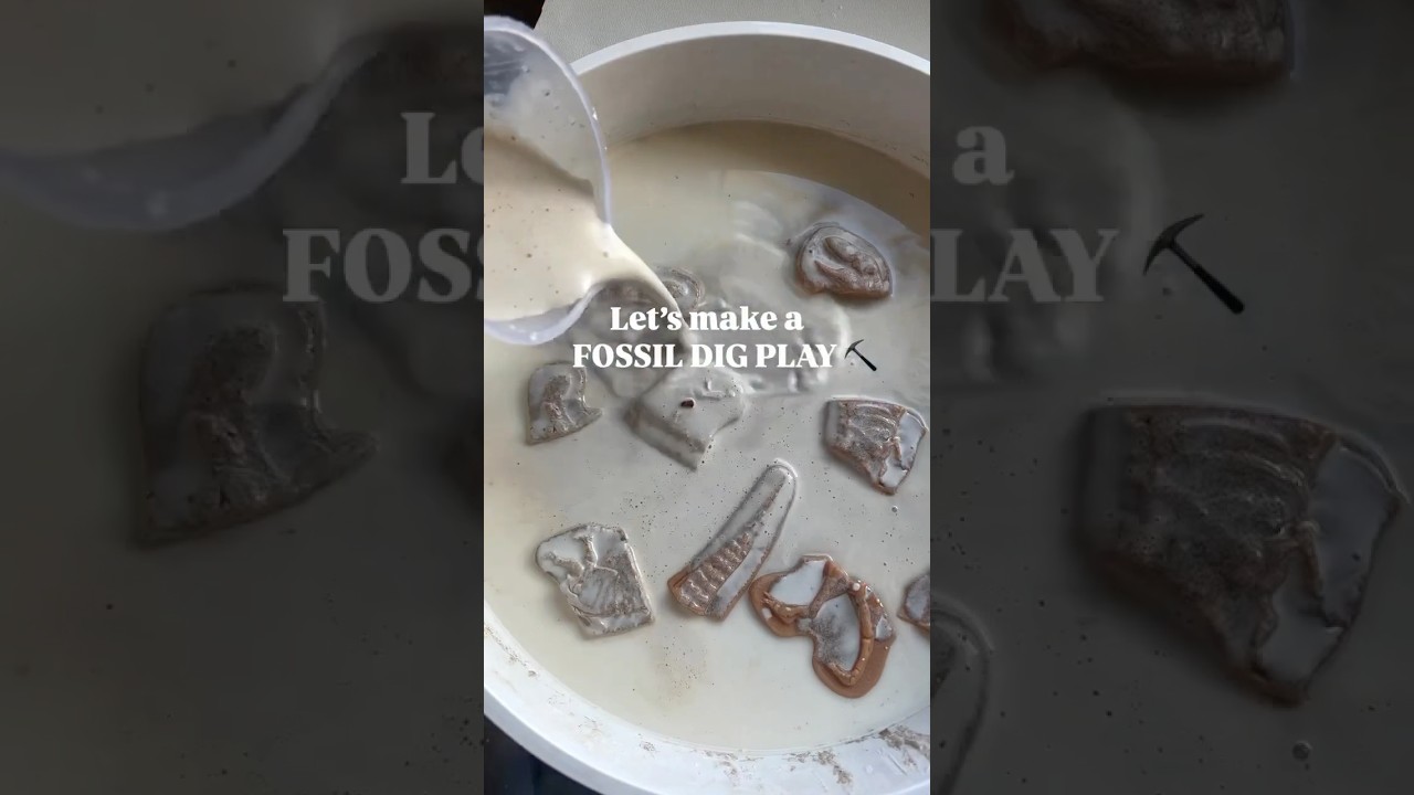 Dinosaur Dig 🦕#learningthroughplay  #earlychildhoodeducation #smallworldplay #stem #homeschooling