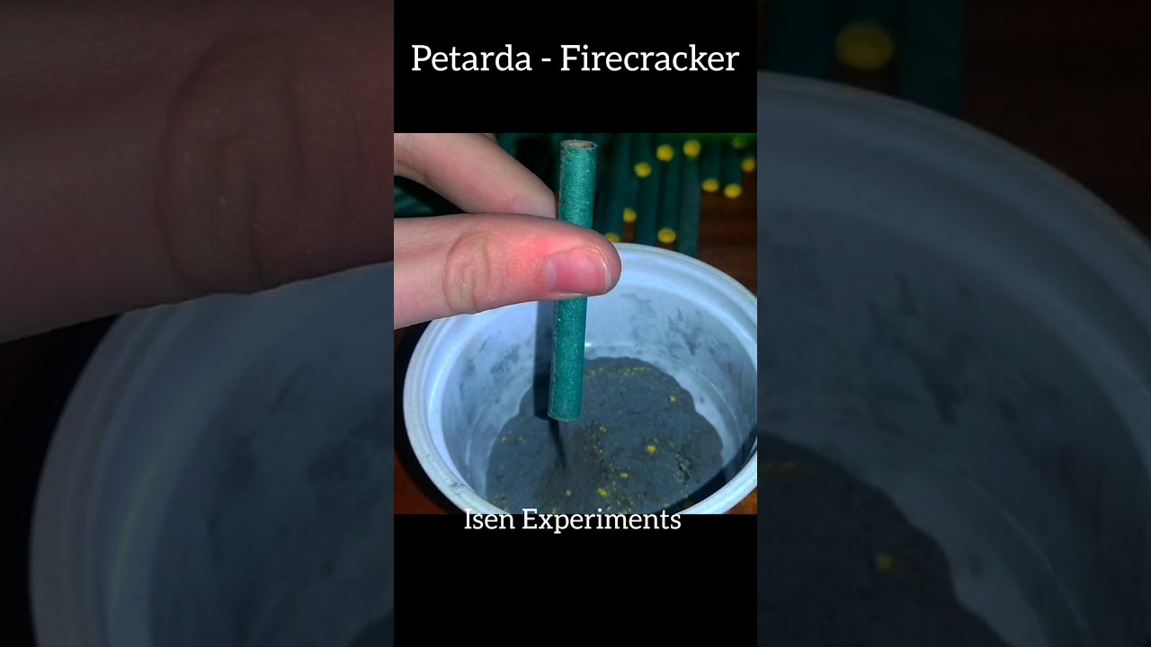 DIY CRACKER using only small FIREWORKS #experiment #firecrackers #fireworks #crackers #lifehack