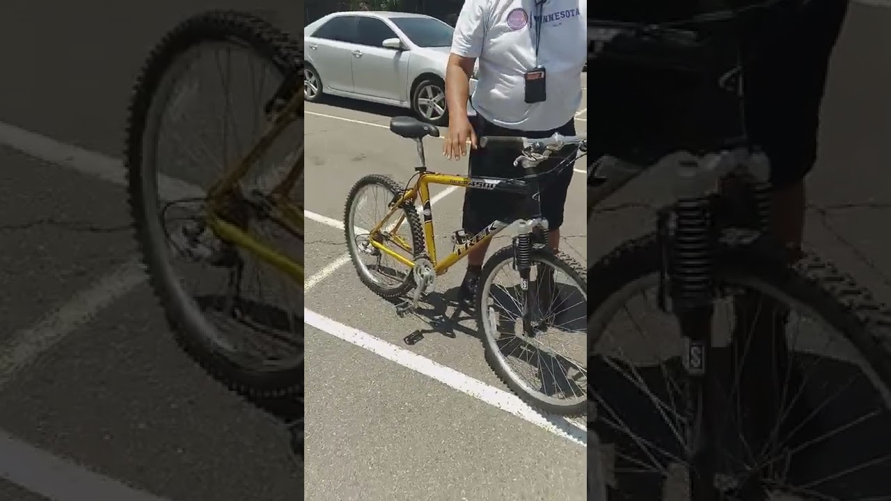 Maurice's TREK 4900