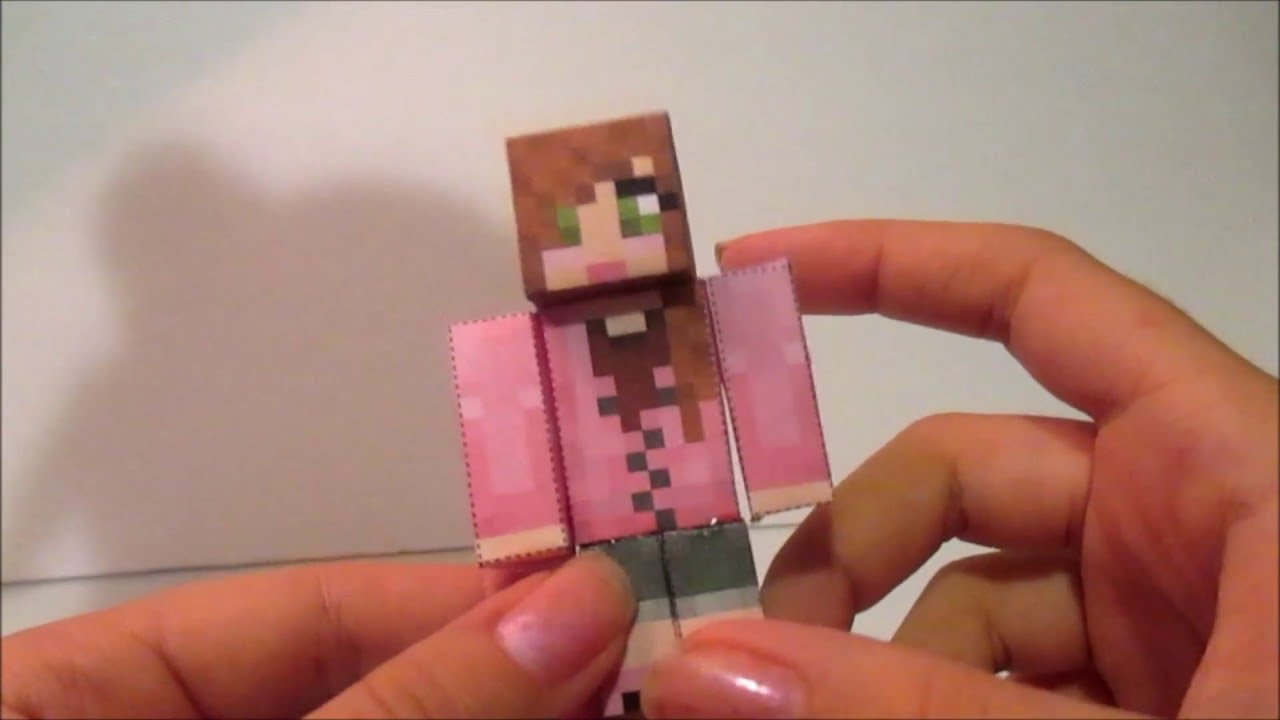 MCA Girl Minecraft papercraft-Tutorial | Laura