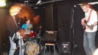 Is This the Most Blatant Nirvana Rip-Off of All Time? Musician Weighs ...