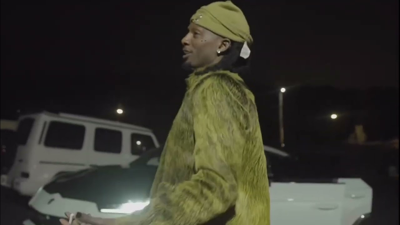 Playboi Carti- DIFFERENT DAY (Official Music Video)