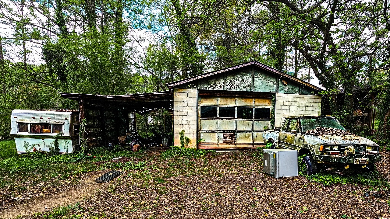 I bought an ABANDONED Workshop - 1 Year Transformation *Timelapse*